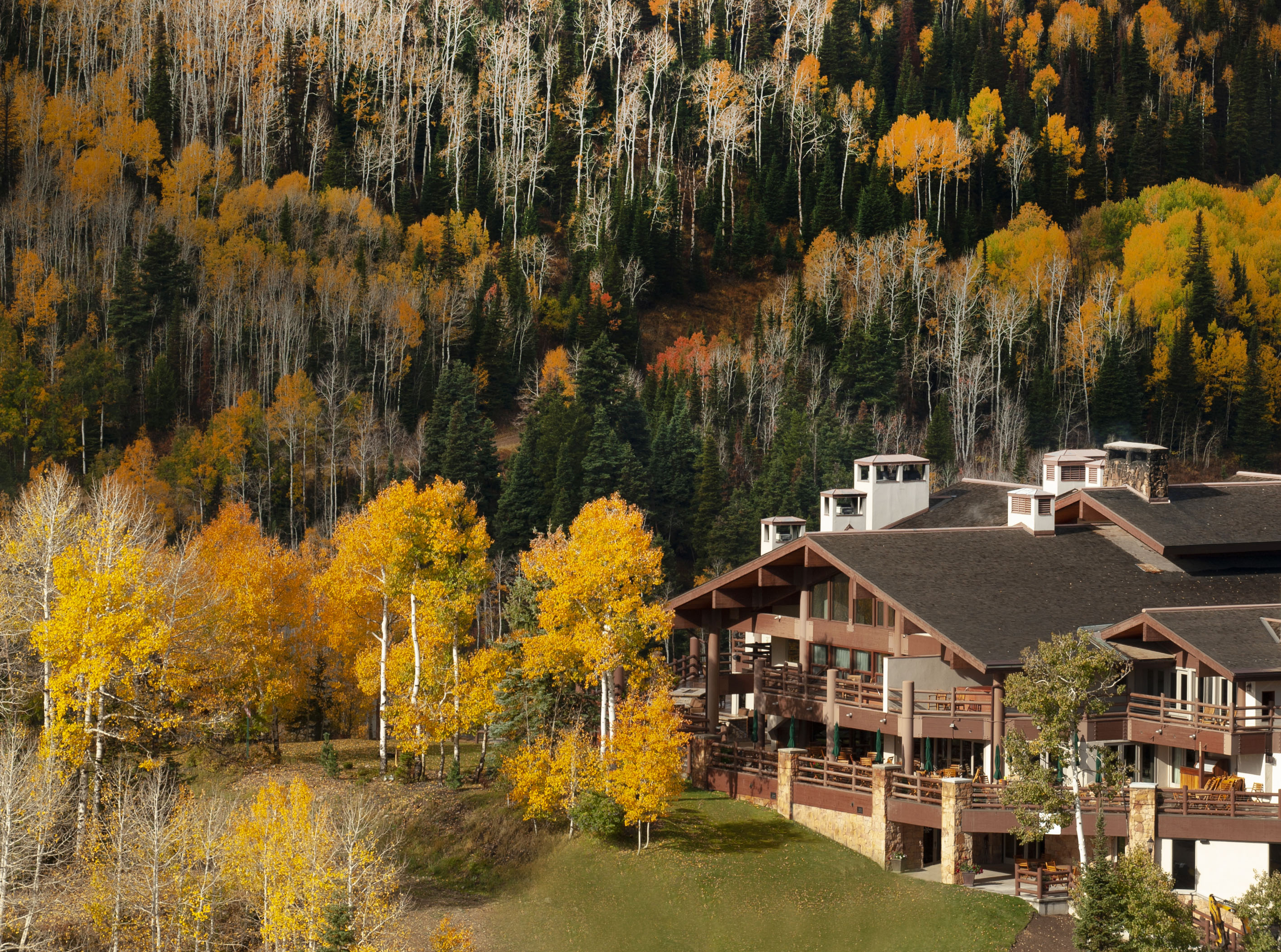 Stein Eriksen Lodge Online Reservations - Stein Eriksen Lodge ...